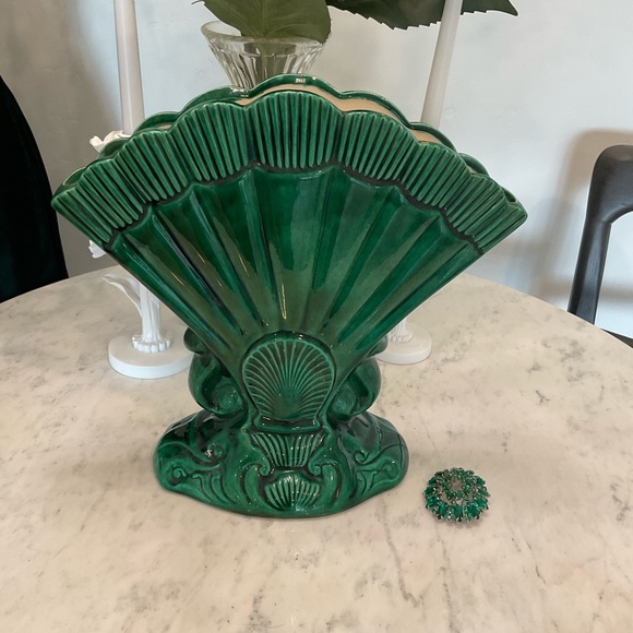 holland | Accents | Beautiful Vintage Glazed Ceramic Holland Fan Shell ...